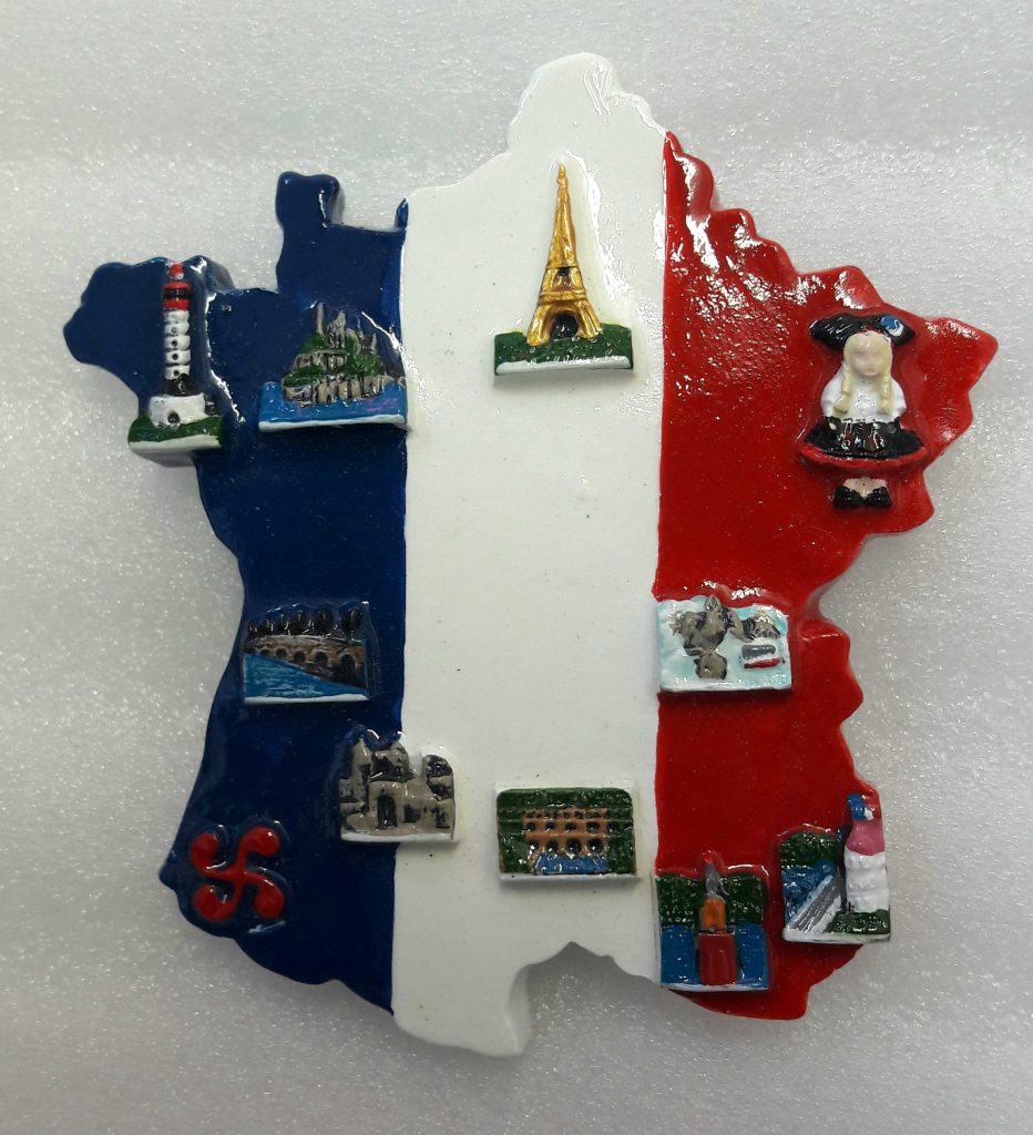 Magnet en relief voilier représentant la ville de Marseille ou les ...